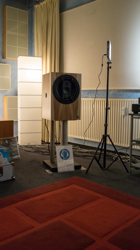 Schlicht und ergreifend MEG RL 921K – CBA-Audio